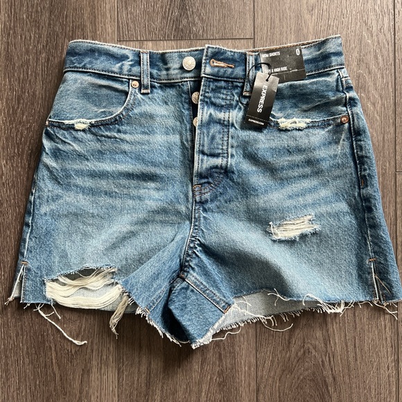 Express | Shorts | Nwt 64 Express Distressed Denim Jean Mom Super High ...